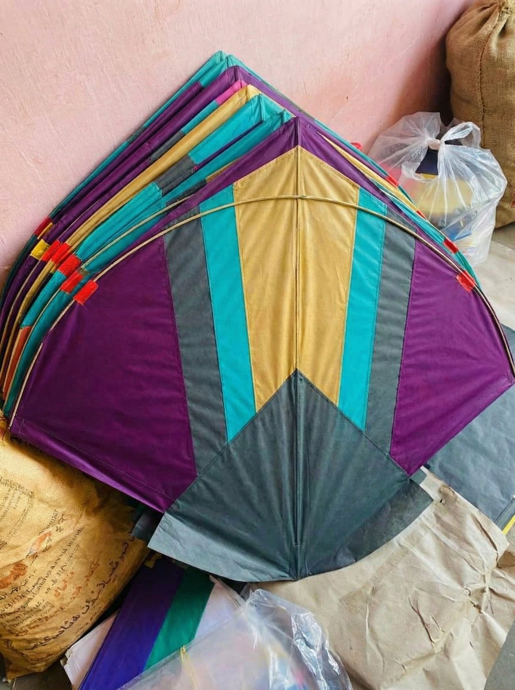 1.5 Tawa Kite Color Full – Lhr Kite Flying